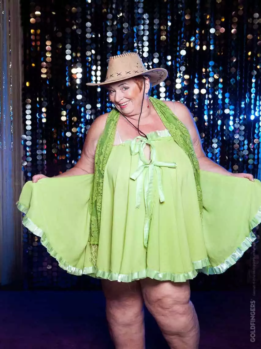 Roly Poly Stripper | Simply Adventures Budapest